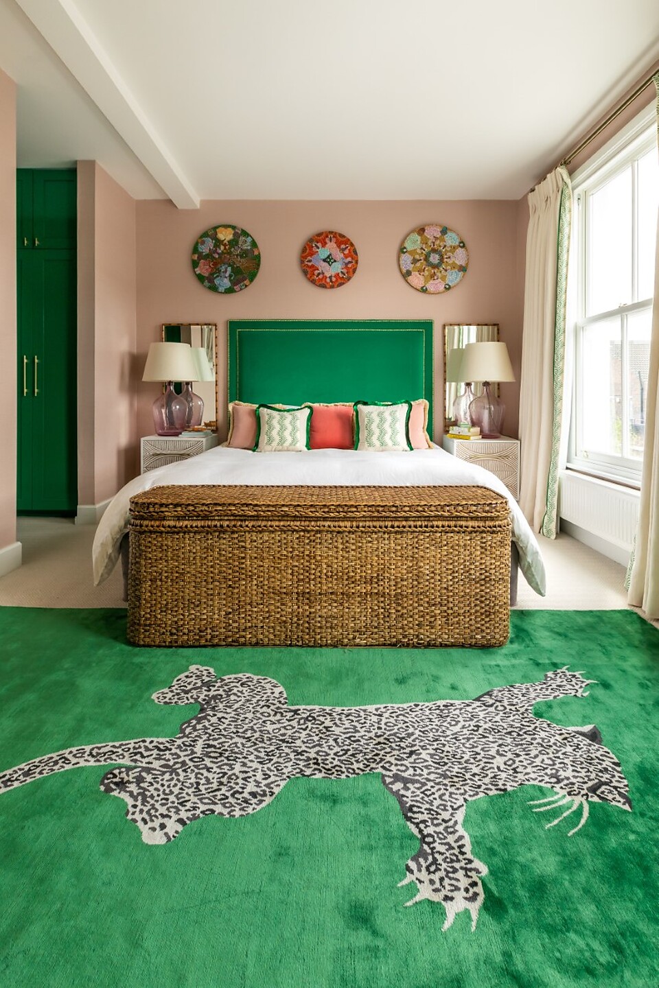 Installation | Vinyl Tailored Linen